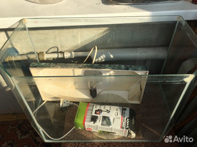 Аквариум 50 л / Рыбки / Компрессор