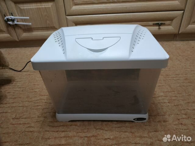 Продам пластиковый аквариум